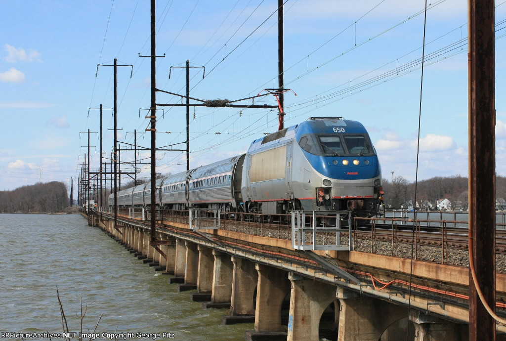 Amtrak train 174(27)
